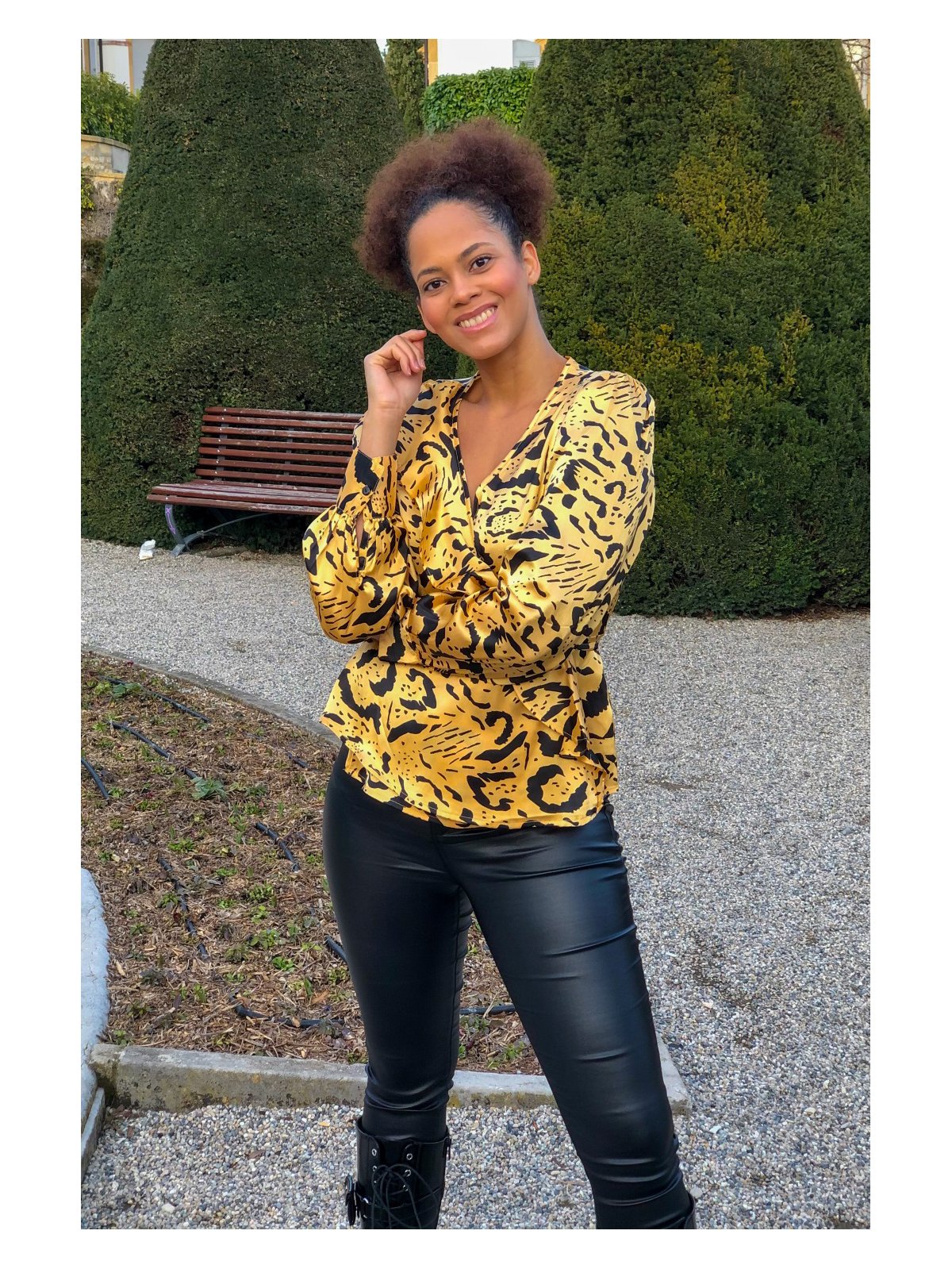 Blouse manches longues en satin, imprimé animal