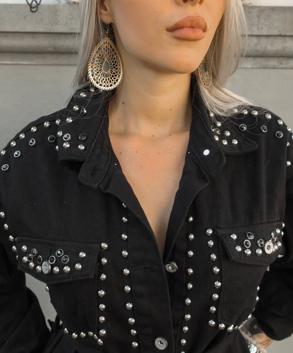 Comment porter la robe cloutée - Cherry Flower